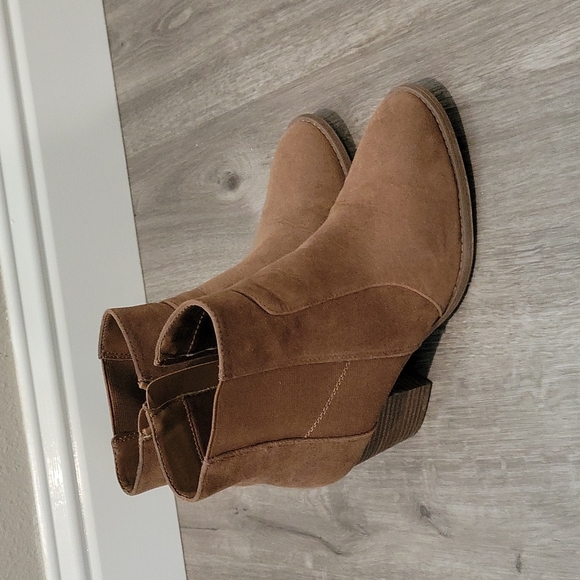 Universal Thread | Shoes | Universal Thread Boots | Poshmark